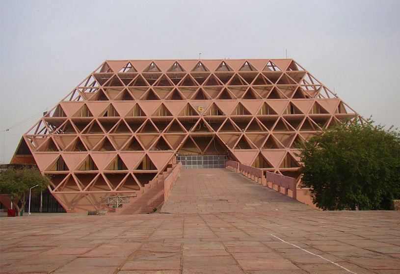 Mahendra Raj, the builder of the underlying story in Indian ...