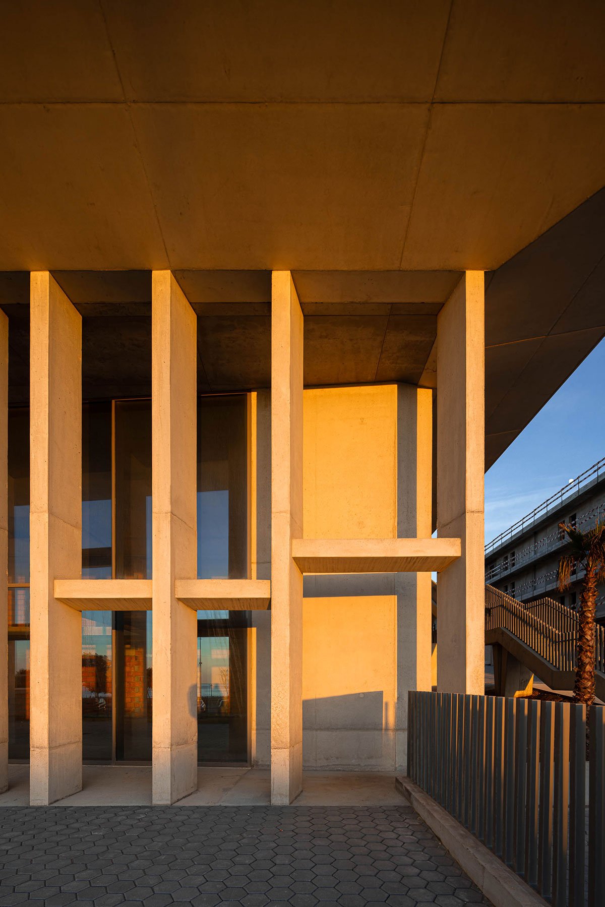 Seashore Building | Atelier d’Arquitectura Lopes da Costa - ArchiDiaries